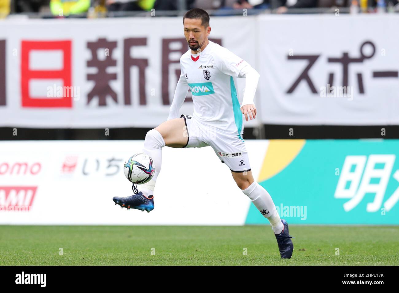 Chiba, Japan. 19th Feb, 2022. Hayata Komatsu (Grulla) Football/Soccer : 2022 J2 League match ...
