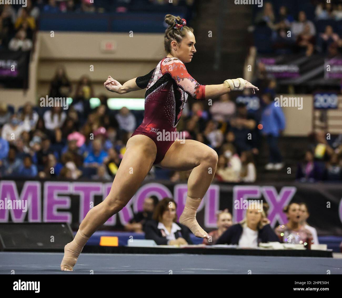Fort Worth, TX, USA. 19th Feb, 2022. Oklahoma's Carly Woodard runs into ...