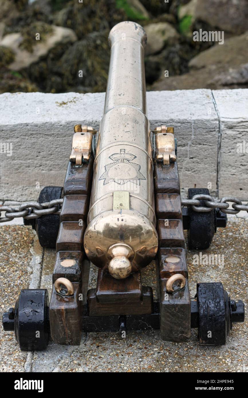 Ships Cannon High Resolution Stock Photography and Images - Alamy