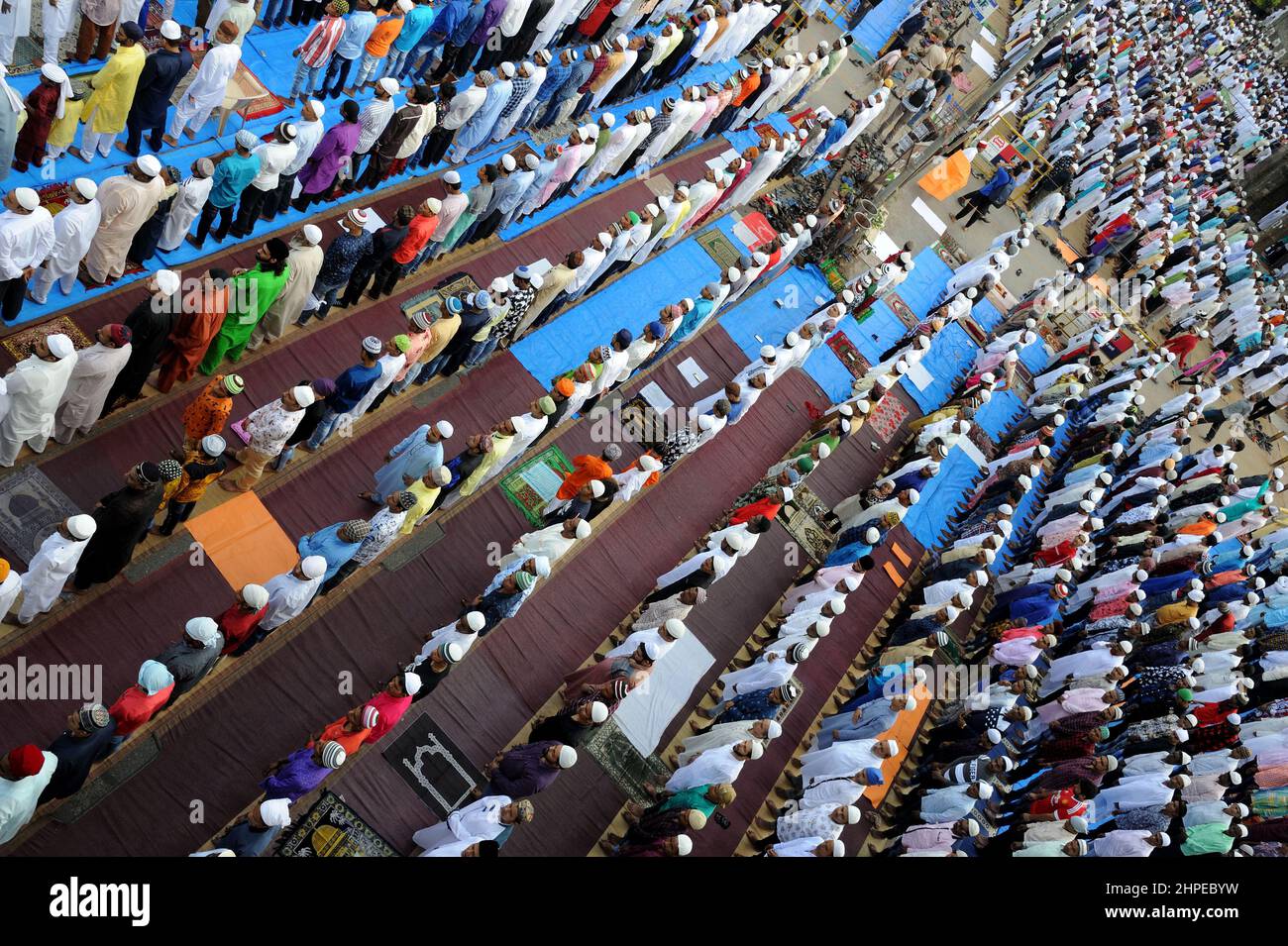 Mumbai Bandra Maharashtra India April 2019 : Festival of Indian Muslims ...