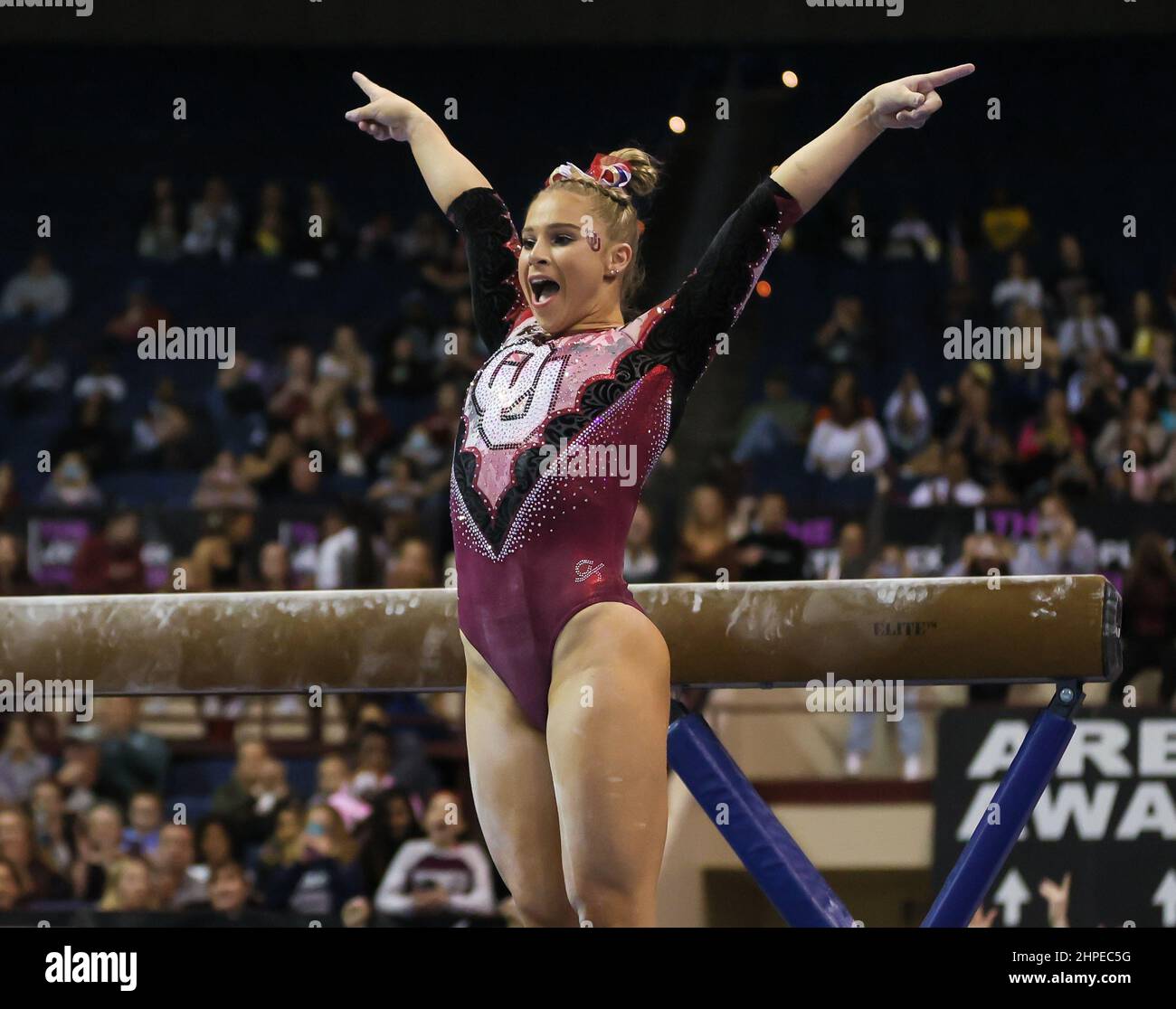 Fort Worth, TX, USA. 19th Feb, 2022. Oklahoma's Ragan Smith lands her ...