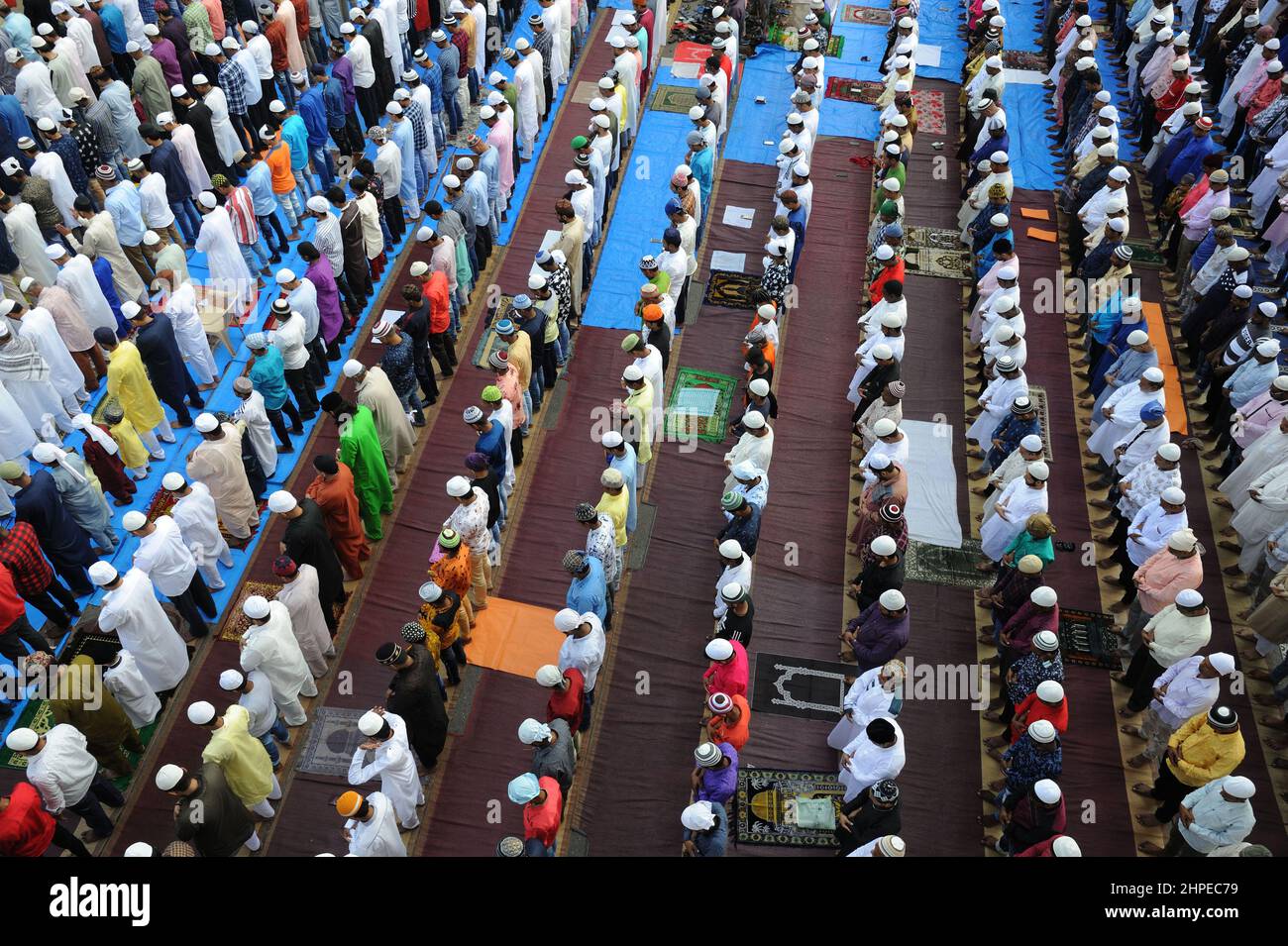 Mumbai Bandra Maharashtra India April 2019 : Festival of Indian Muslims ...
