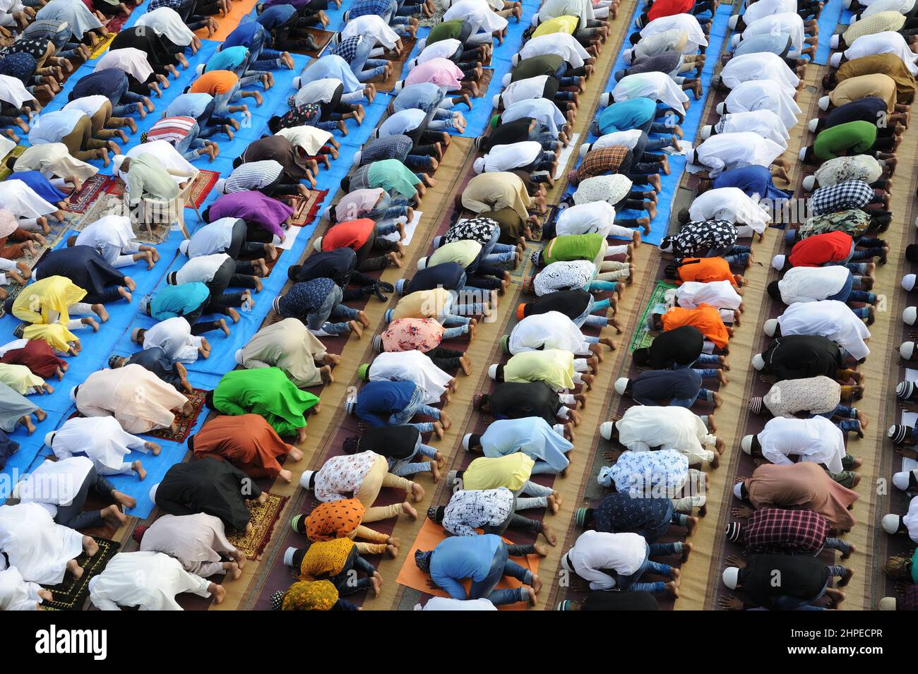Mumbai Bandra Maharashtra India April 2019 : Festival of Indian Muslims ...