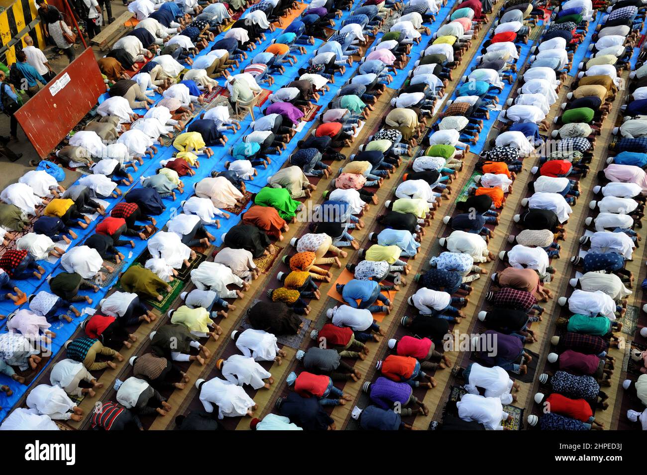 Mumbai Bandra Maharashtra India April 2019 : Festival of Indian Muslims ...