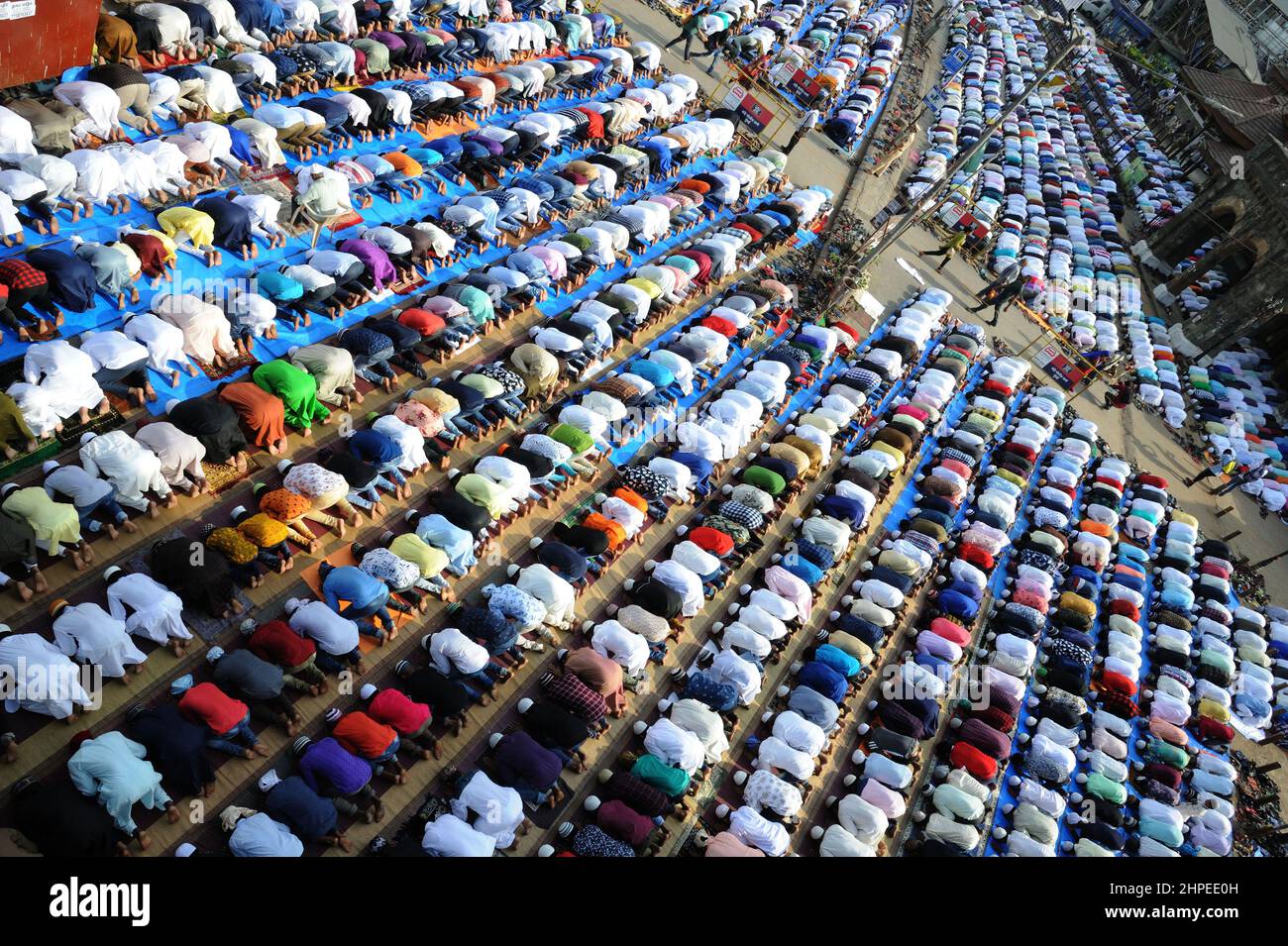 Mumbai Bandra Maharashtra India April 2019 : Festival of Indian Muslims ...