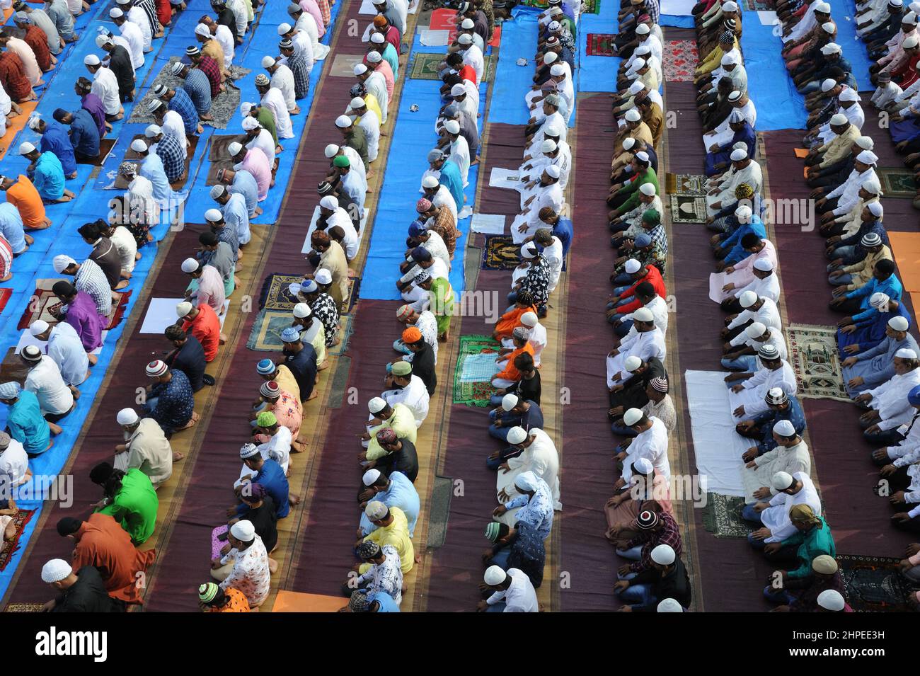 Mumbai Bandra Maharashtra India April 2019 : Festival of Indian Muslims ...