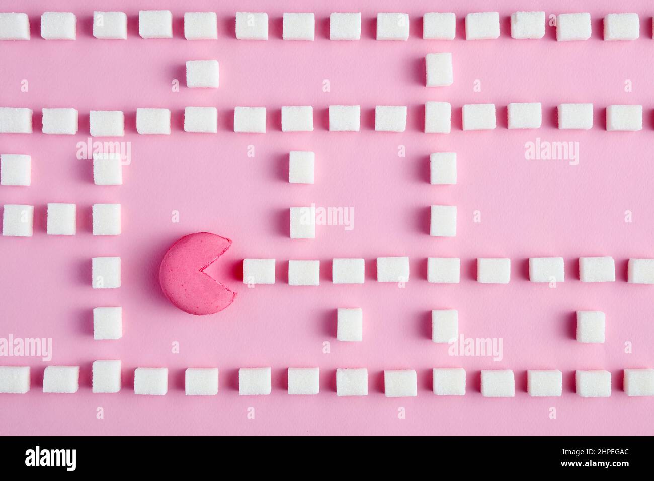 Sugar cubes eat hi-res stock photography and images - Alamy