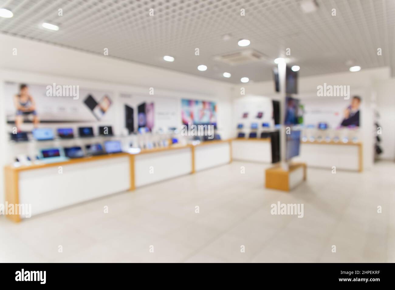 Electronic gadget warehouse hi-res stock photography and images - Alamy