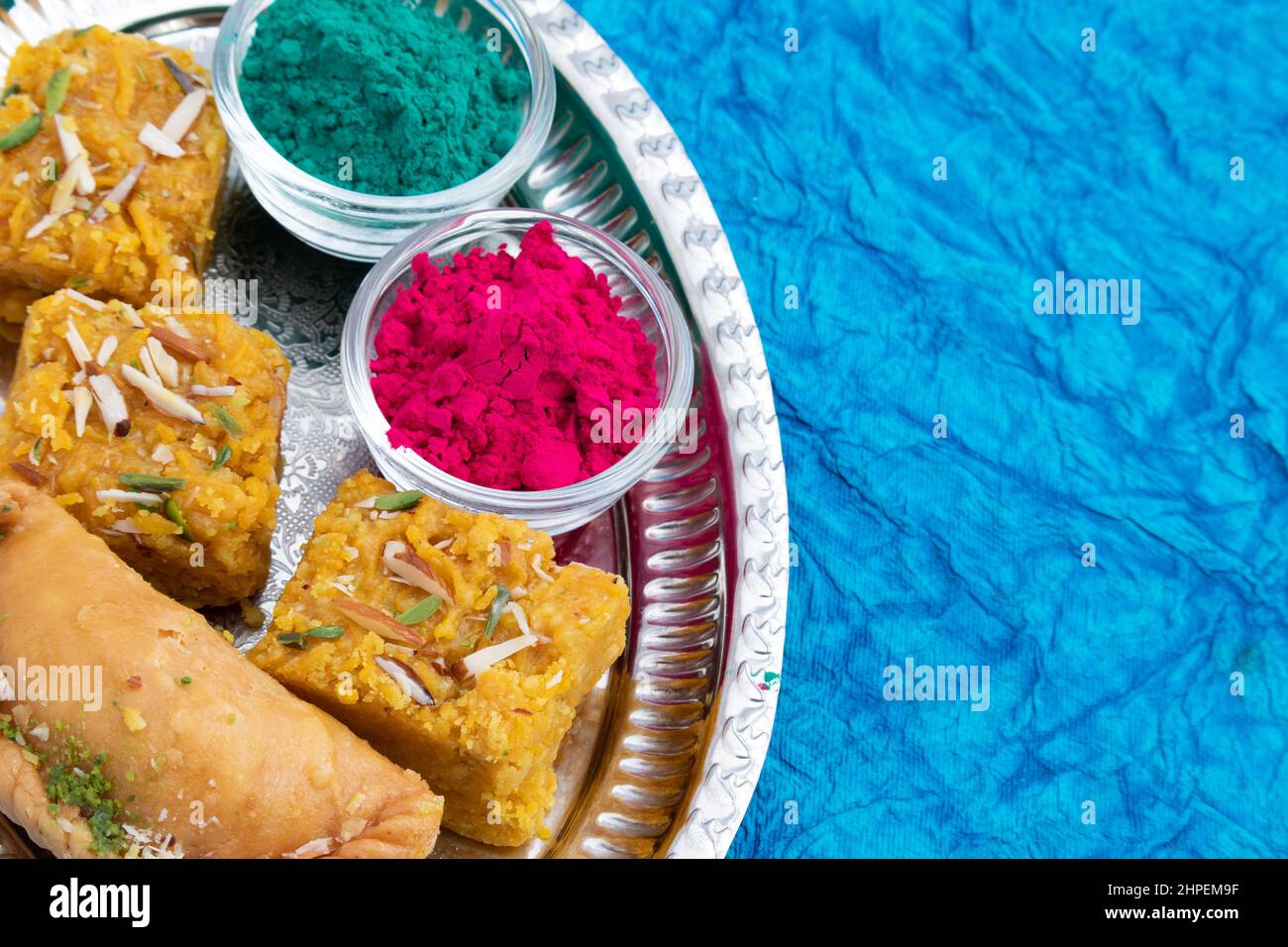 Indian holi powder hi-res stock photography and images - Alamy