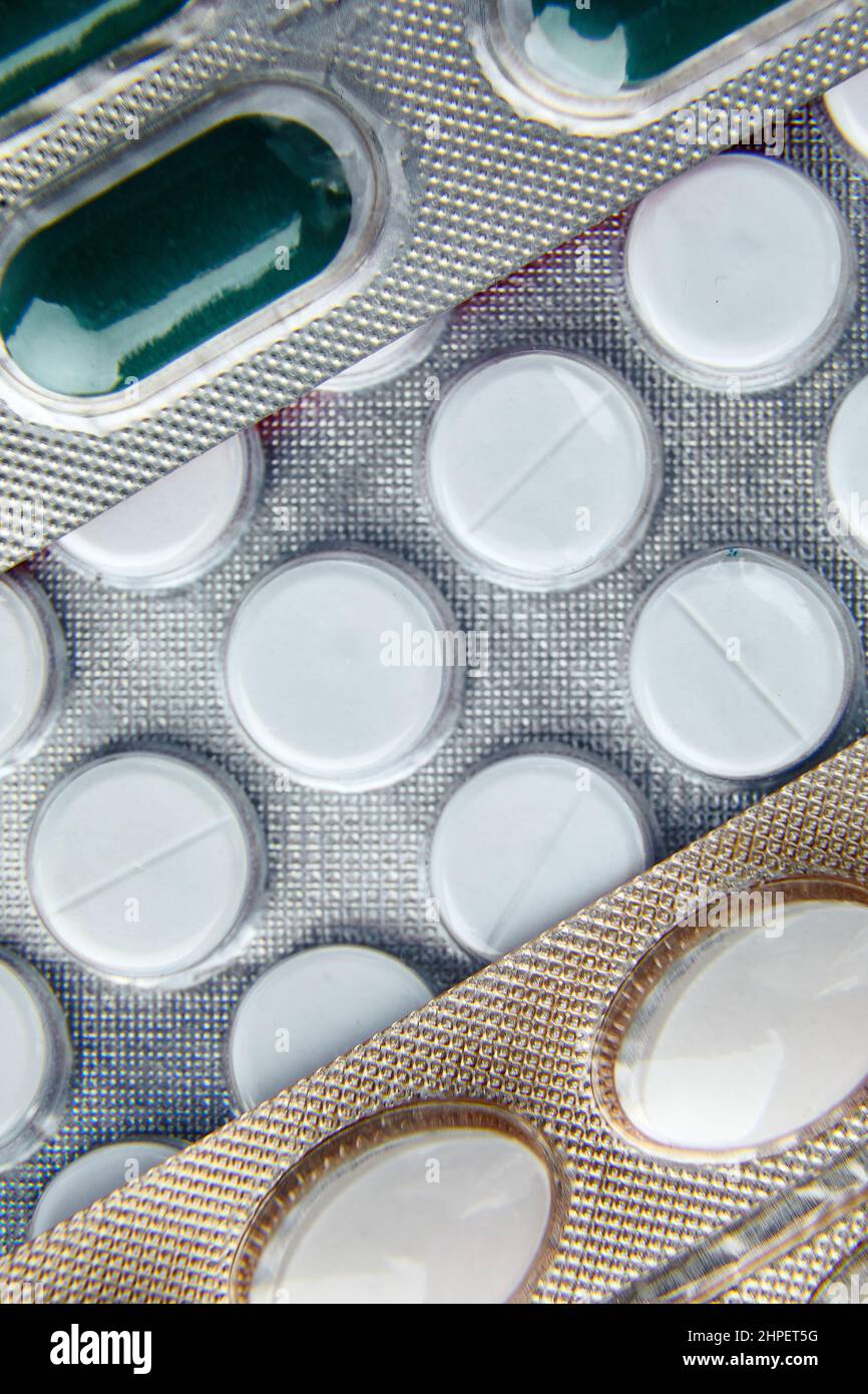 Flat lay macro blister capsule pills, tablets, top view Stock Photo - Alamy