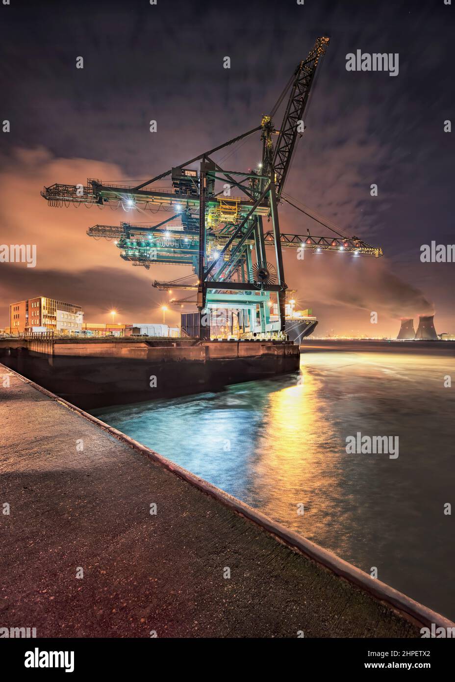 Container terminal night hi-res stock photography and images - Alamy