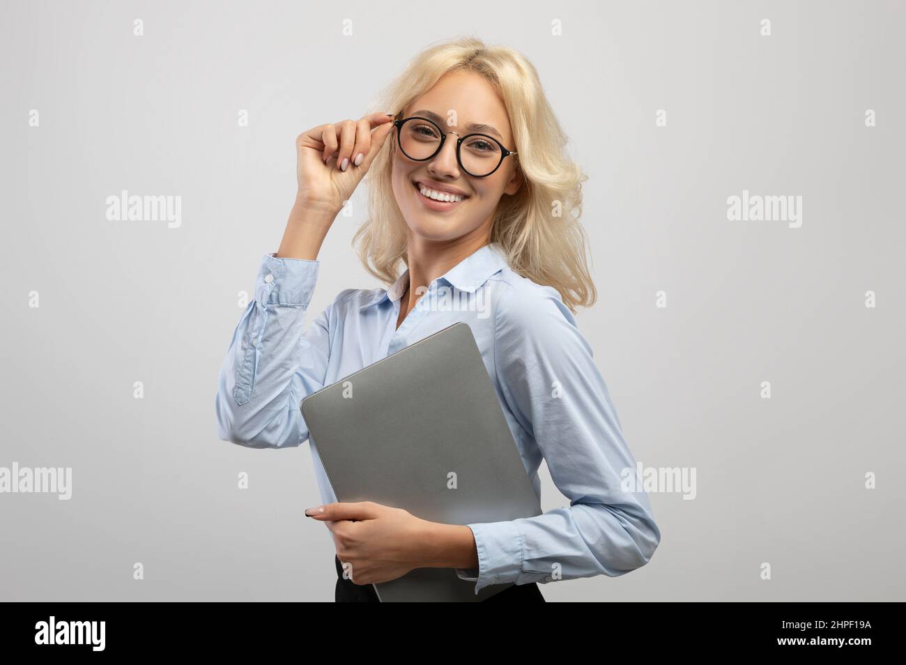 Successful Young Businesswoman In Formal Wear Holding Laptop Computer 6270