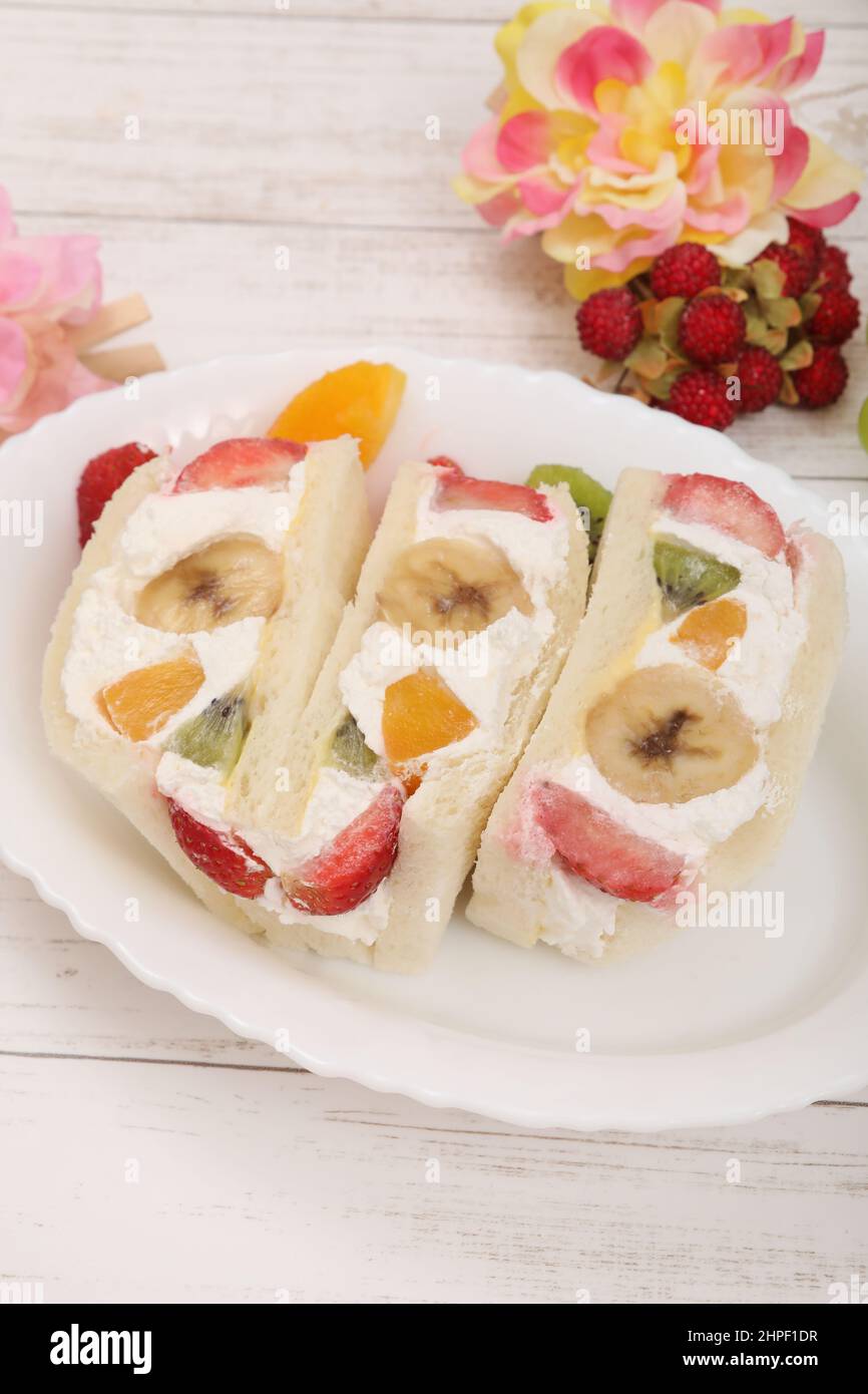 Fruit and sandwich hi-res stock photography and images - Alamy