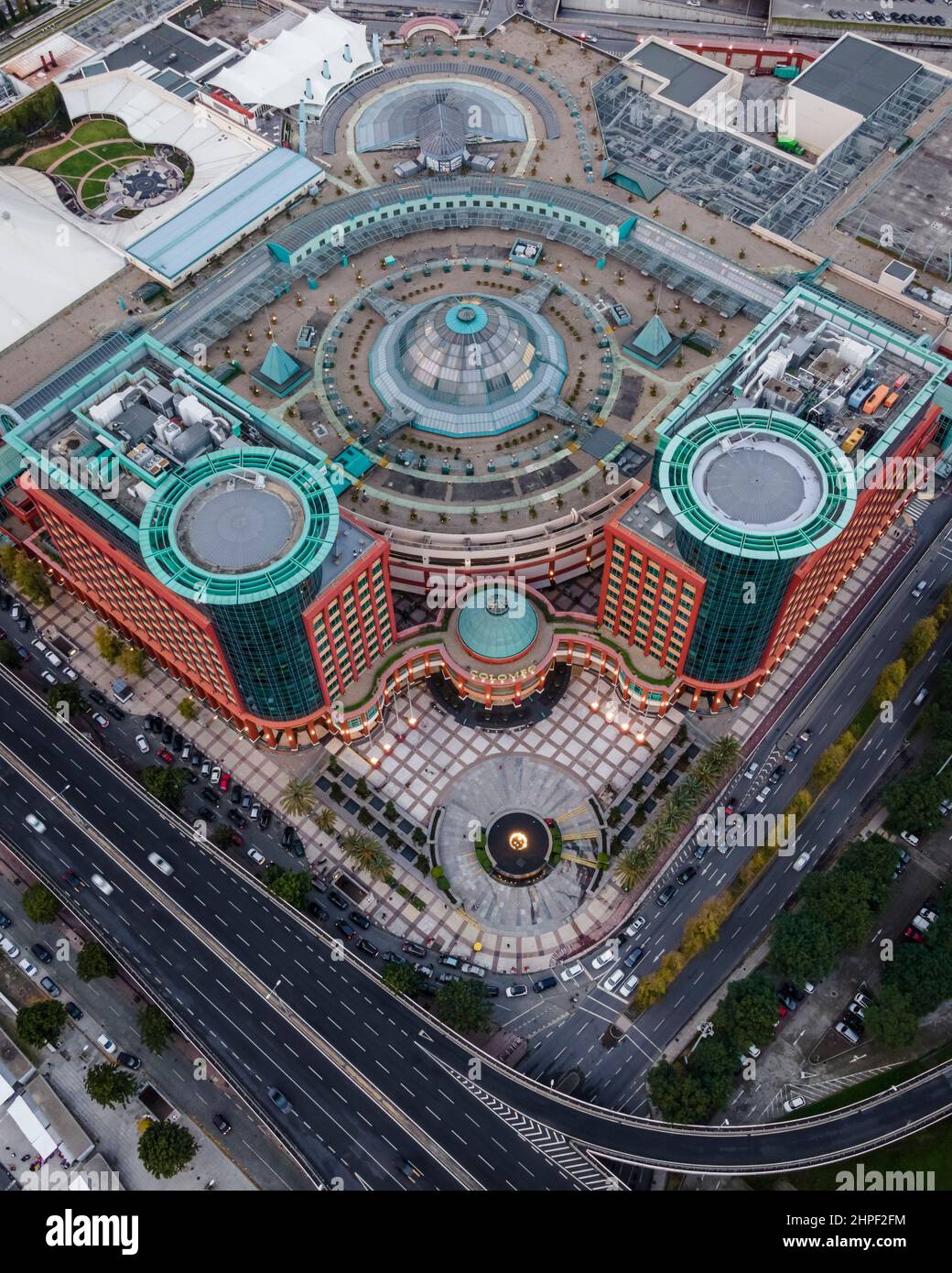 Downtown shopping mall lisboa hi-res stock photography and images - Alamy