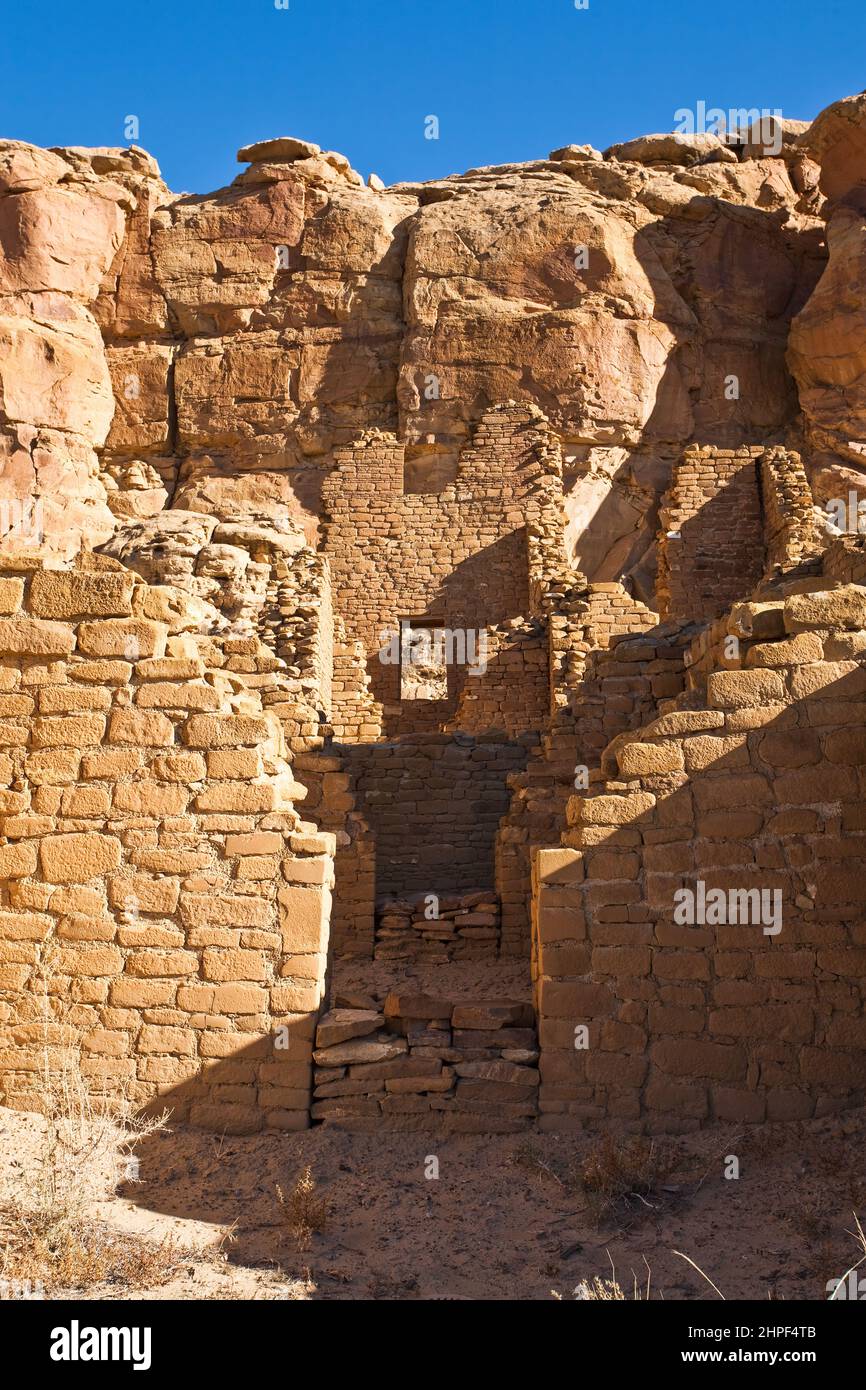 Kin Kletso Ruin, an ancient Ancestral Puebloan Native American ruin in ...