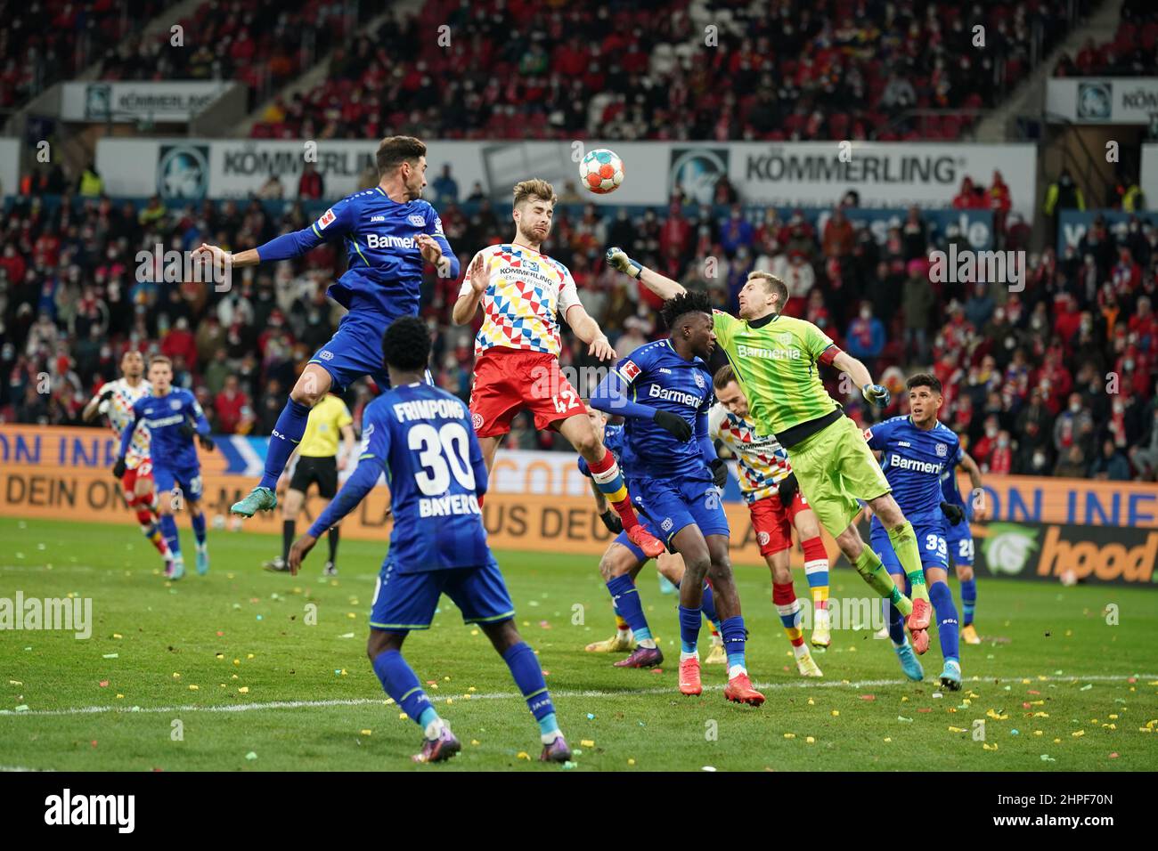 Mainz, Germany. 18th Feb, 2022. Soccer: Bundesliga, FSV Mainz 05 - Bayer Leverkusen, Matchday 23 ...