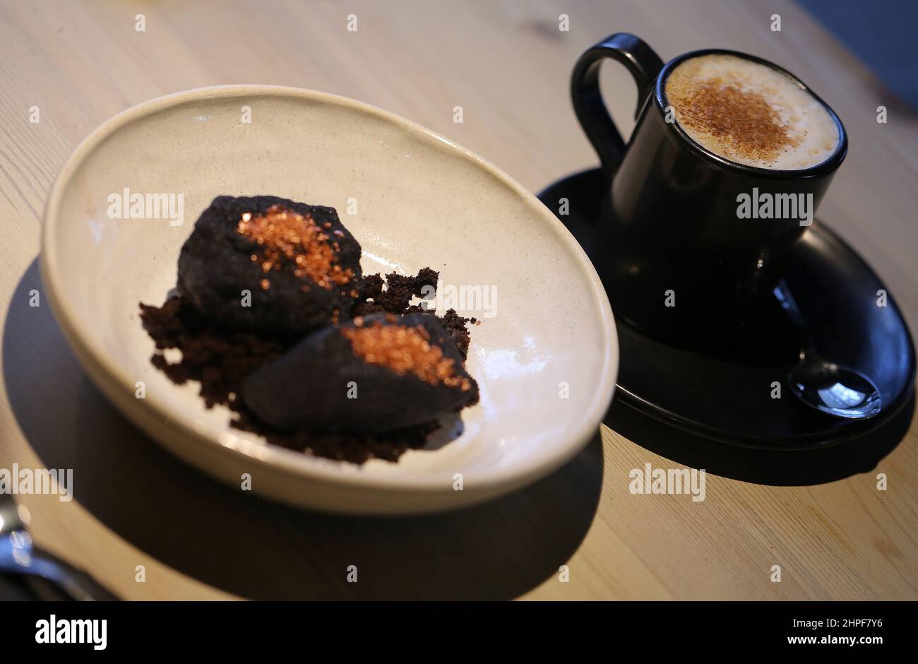 Photos of desserts hi-res stock photography and images - Alamy