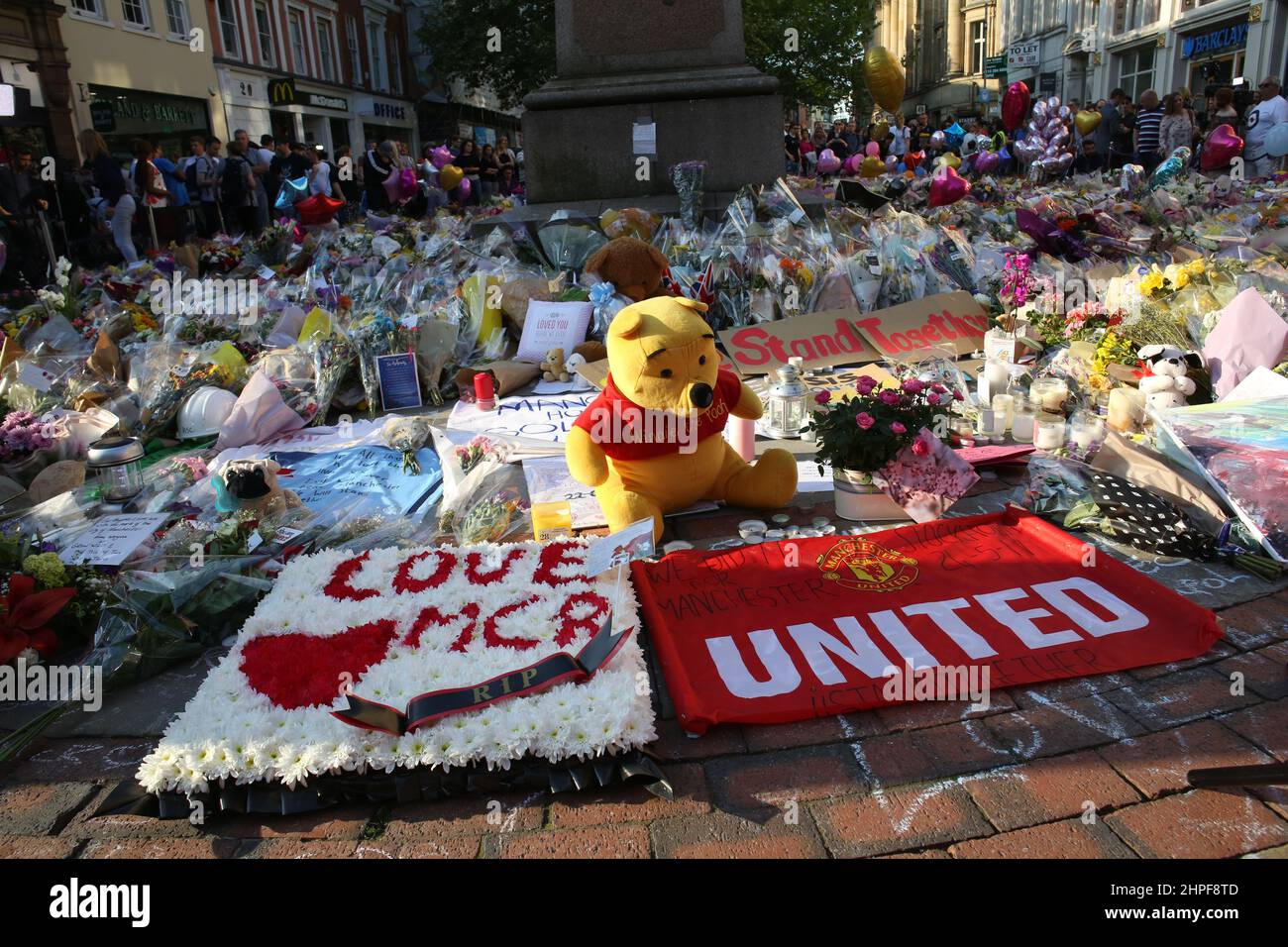 A massive floral tribute to the victims of the Manchester bombing Stock ...
