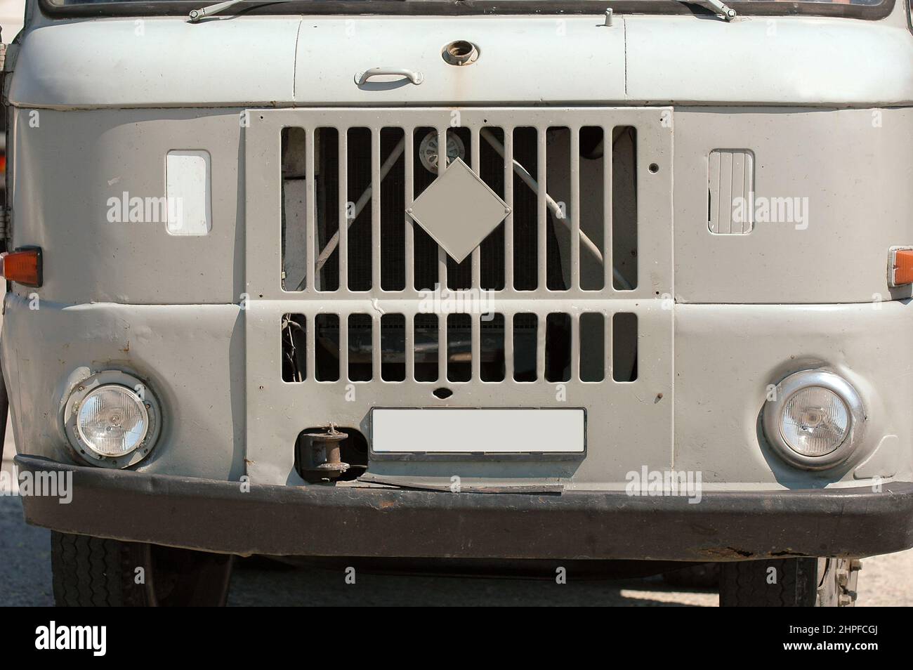 Old gray truck Stock Photo - Alamy