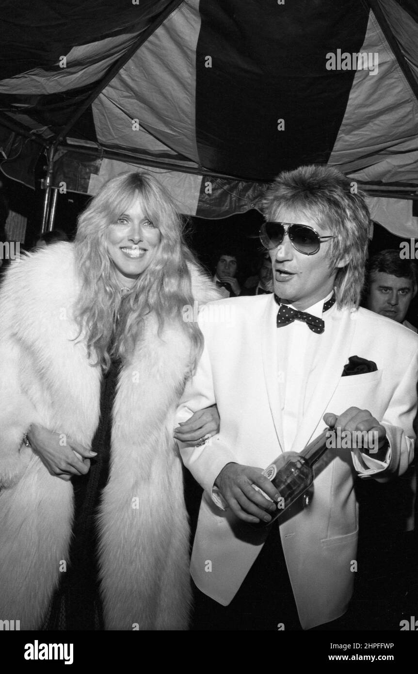 Rod Stewart and Alana Hamilton at the 1981 American Music Awards at ...