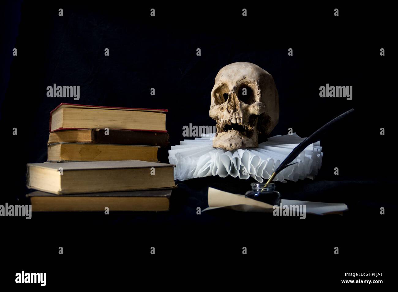 Quill and ink shakespeare hi-res stock photography and images - Alamy