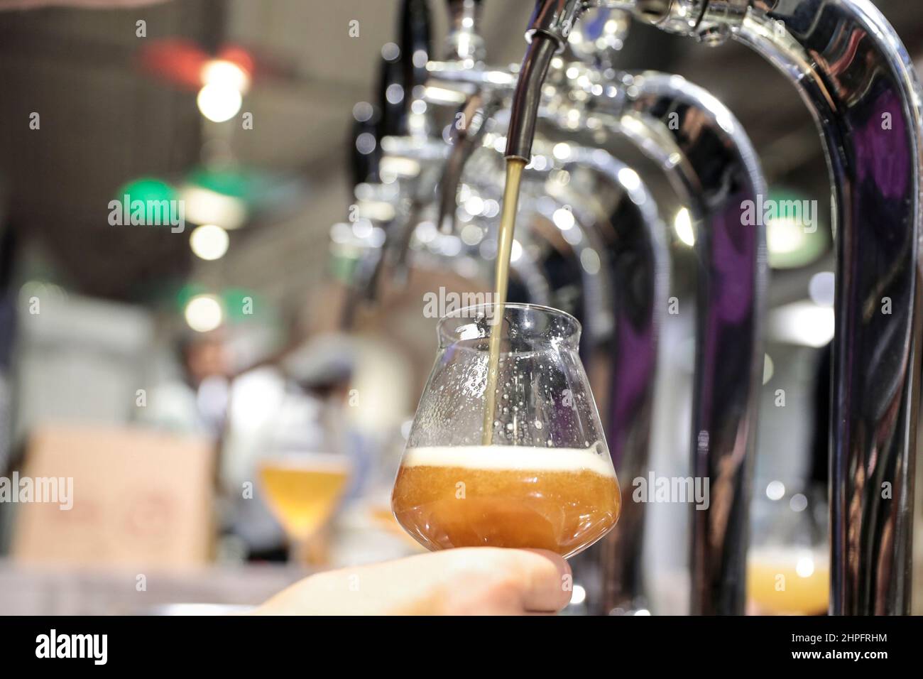 Beer glasses images hi-res stock photography and images - Alamy