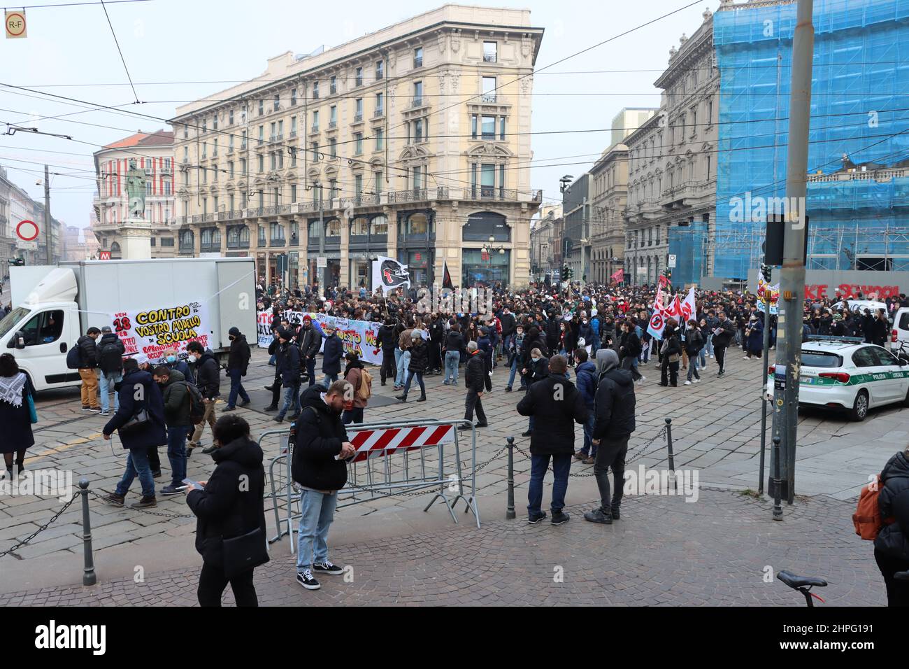 People in the streets protesting hi-res stock photography and images ...