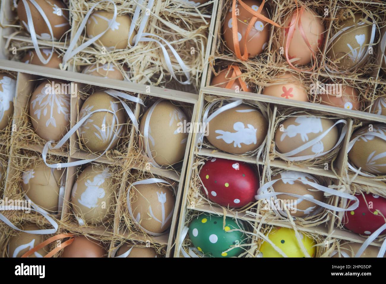 Easter eggs window display hi-res stock photography and images - Alamy