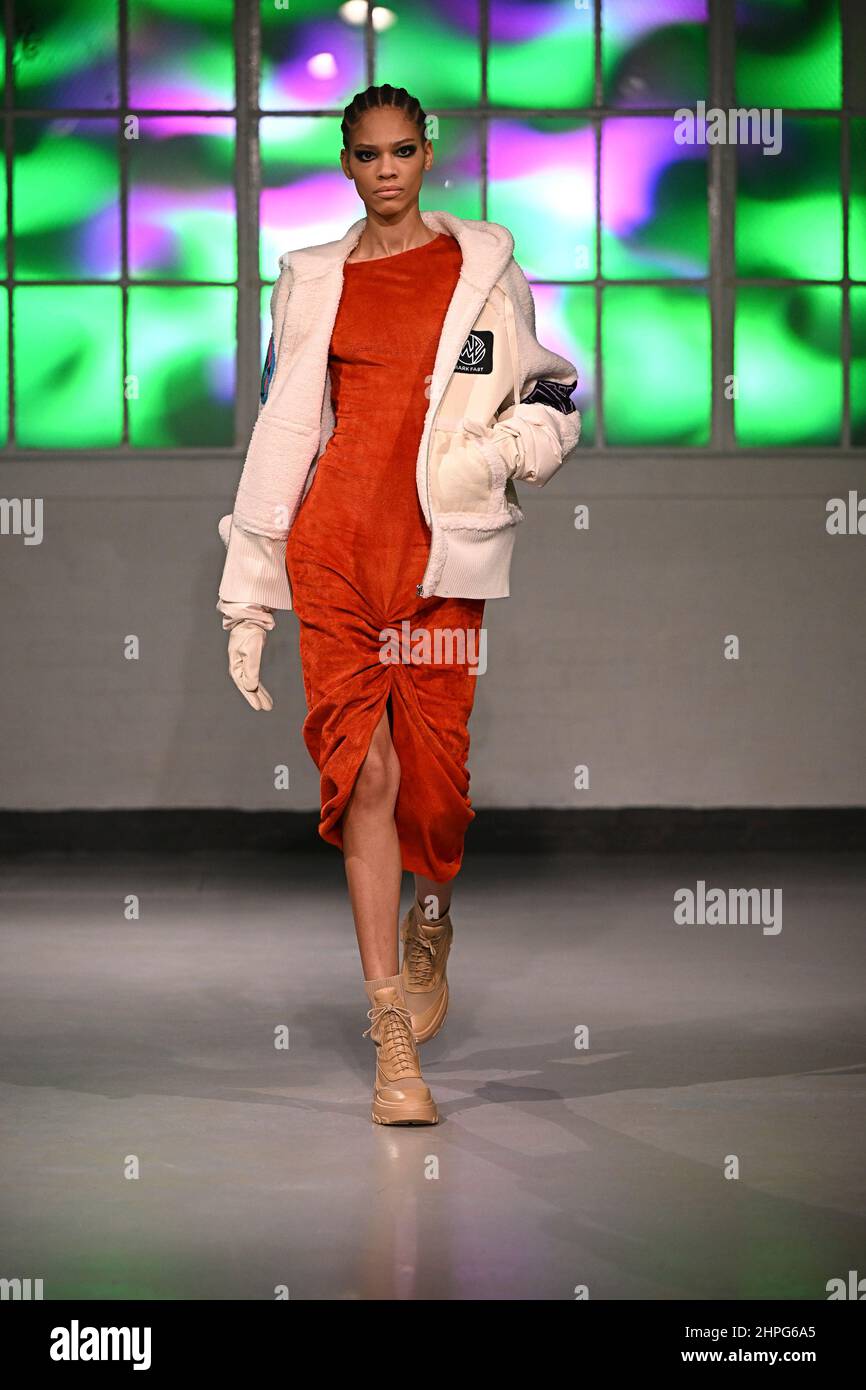 A model walks on the runway at the Mark Fast fashion show during Fall ...