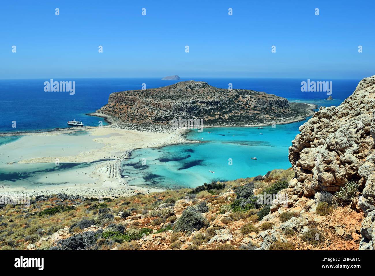 An amazing scenery of Balos lagoon, beaches and turquoise sea on Crete ...