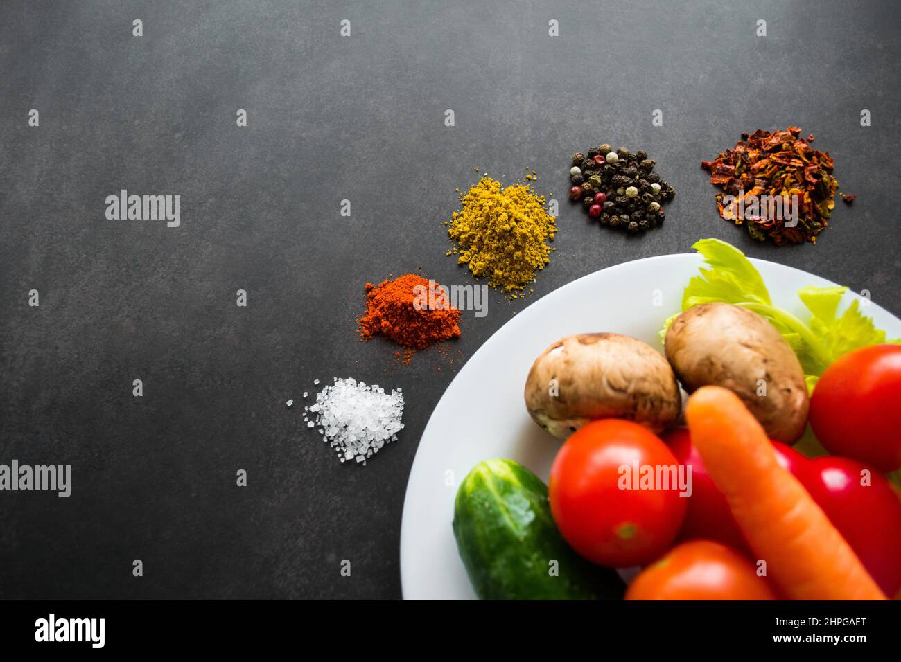 Food piles table hi-res stock photography and images - Alamy