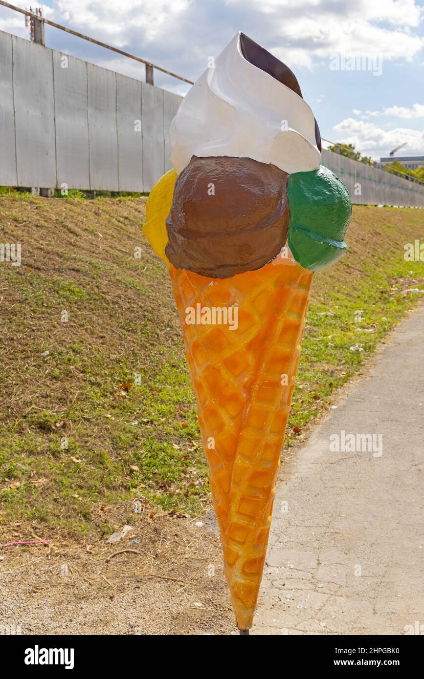 Large Model Ice Cream High Resolution Stock Photography and Images - Alamy