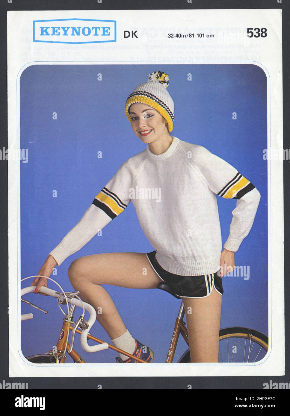 1960s knitting pattern hi-res stock photography and images - Alamy