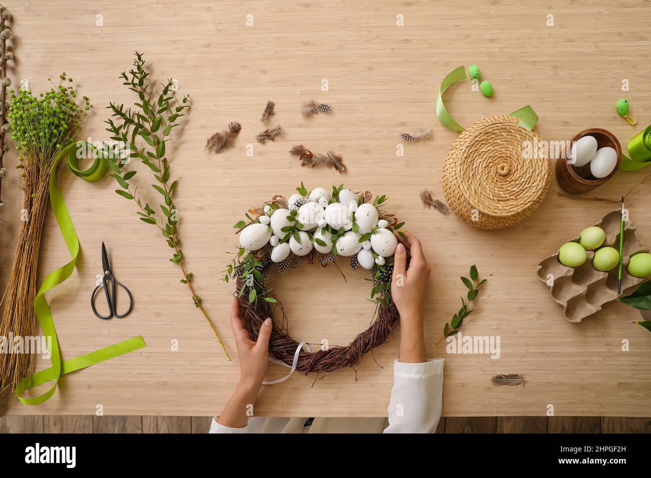 Hands woman making wicker basket hi-res stock photography and images ...