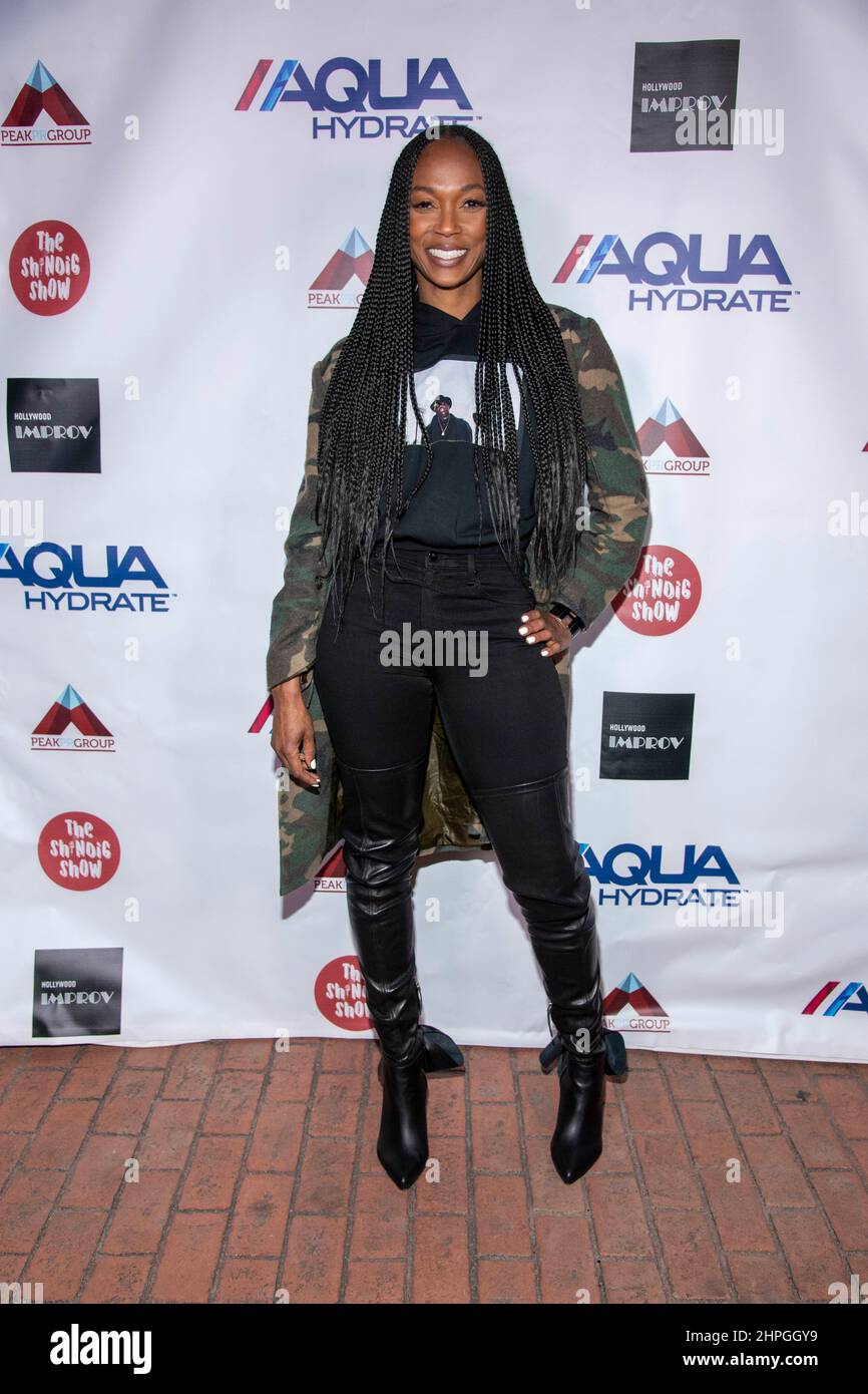 Chanda Wallace attends Aquahydrate Presents Shindig Show at The ...