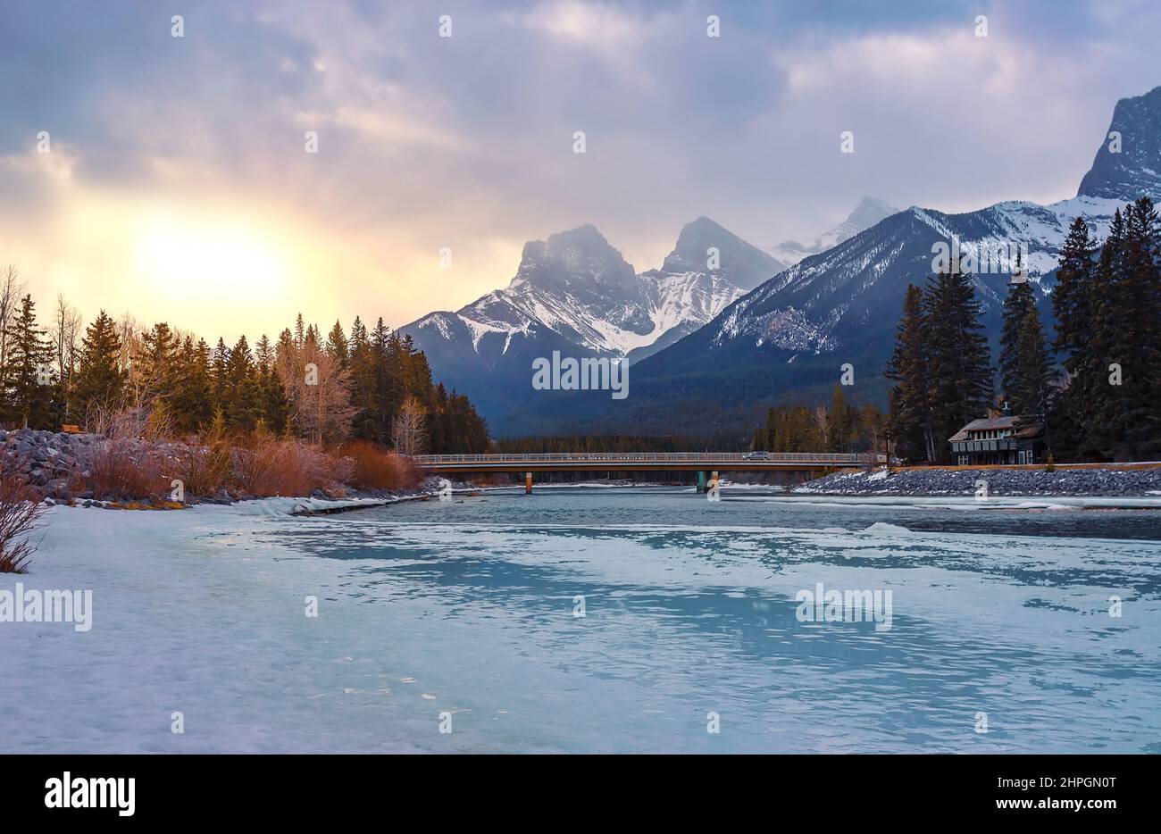 Canmore alberta canada bridge hi-res stock photography and images - Alamy