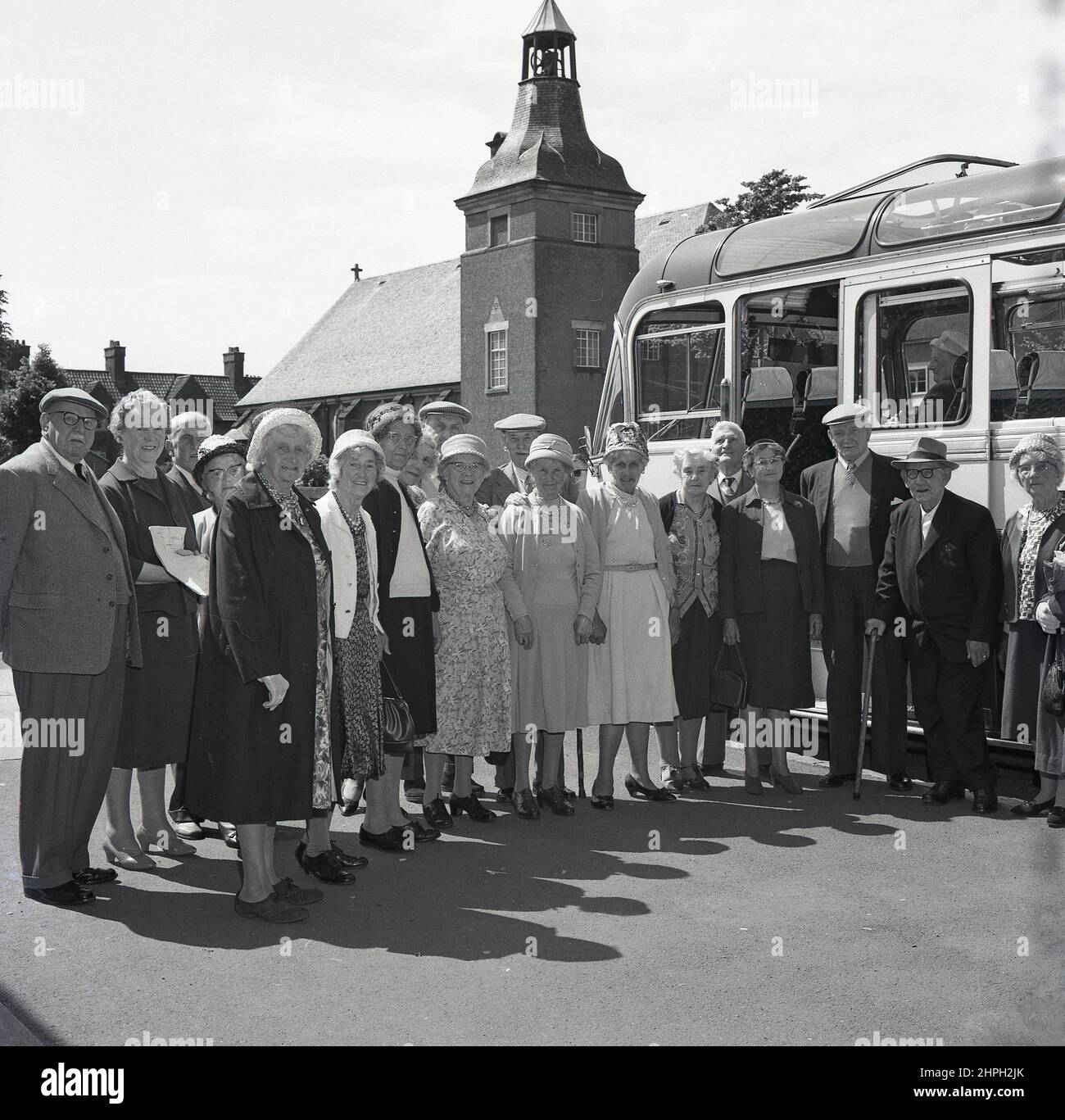 1965, historical, old folks outing, a group of elderly men and women ...
