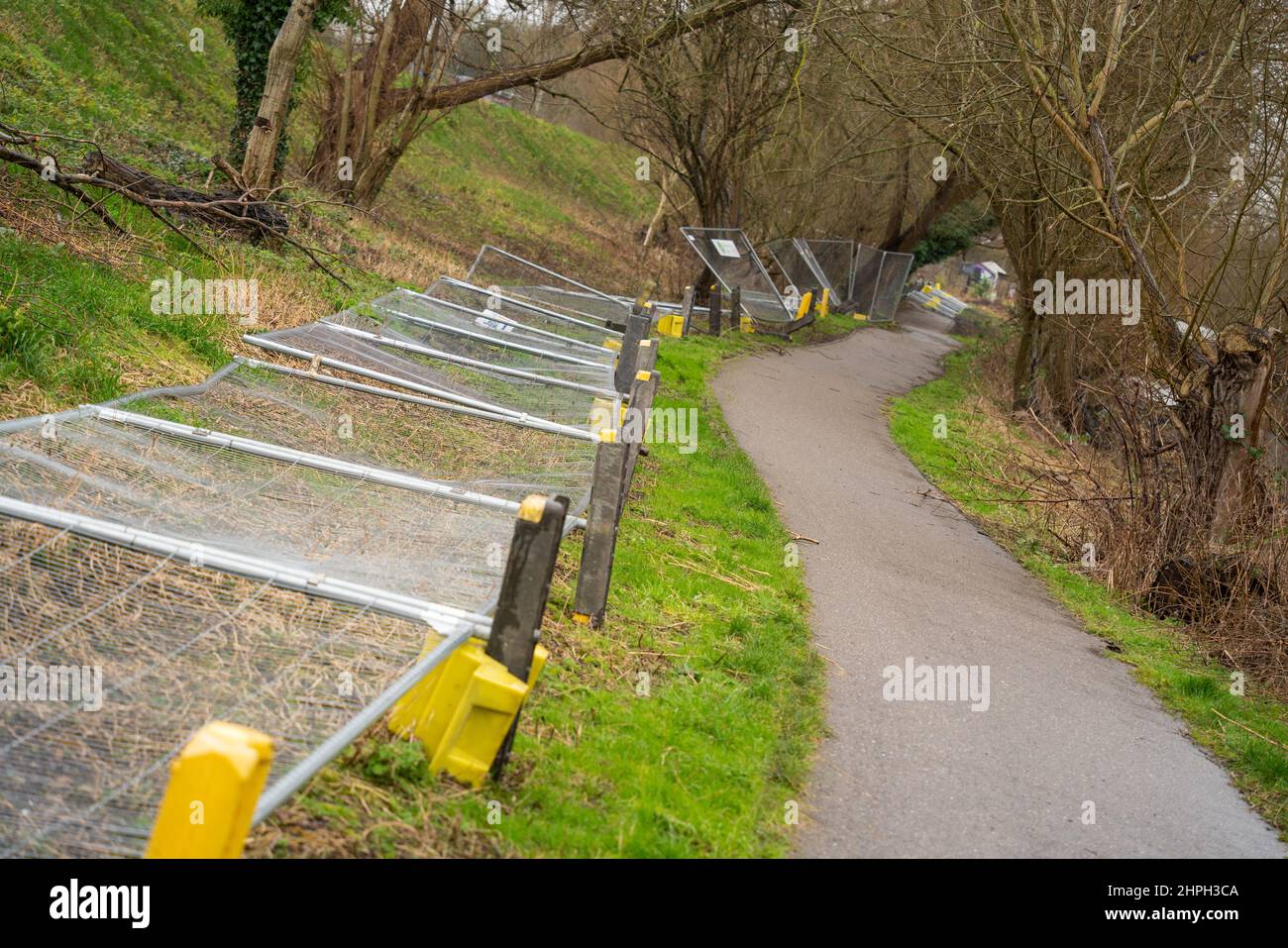 Heras fencing, mobile fencing, security, enclosures, building sites ...