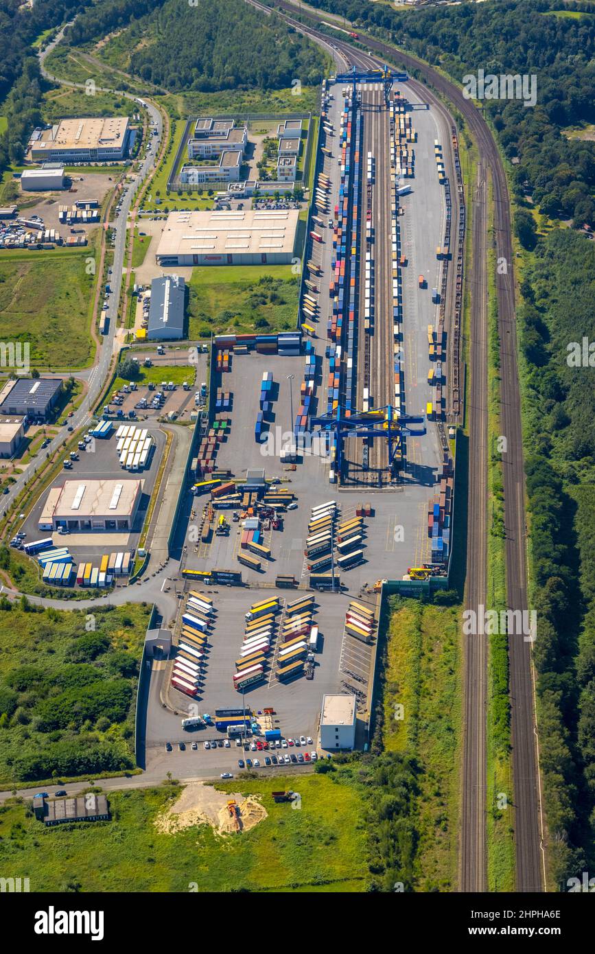 Samskip multimodal rail terminal hi-res stock photography and images ...