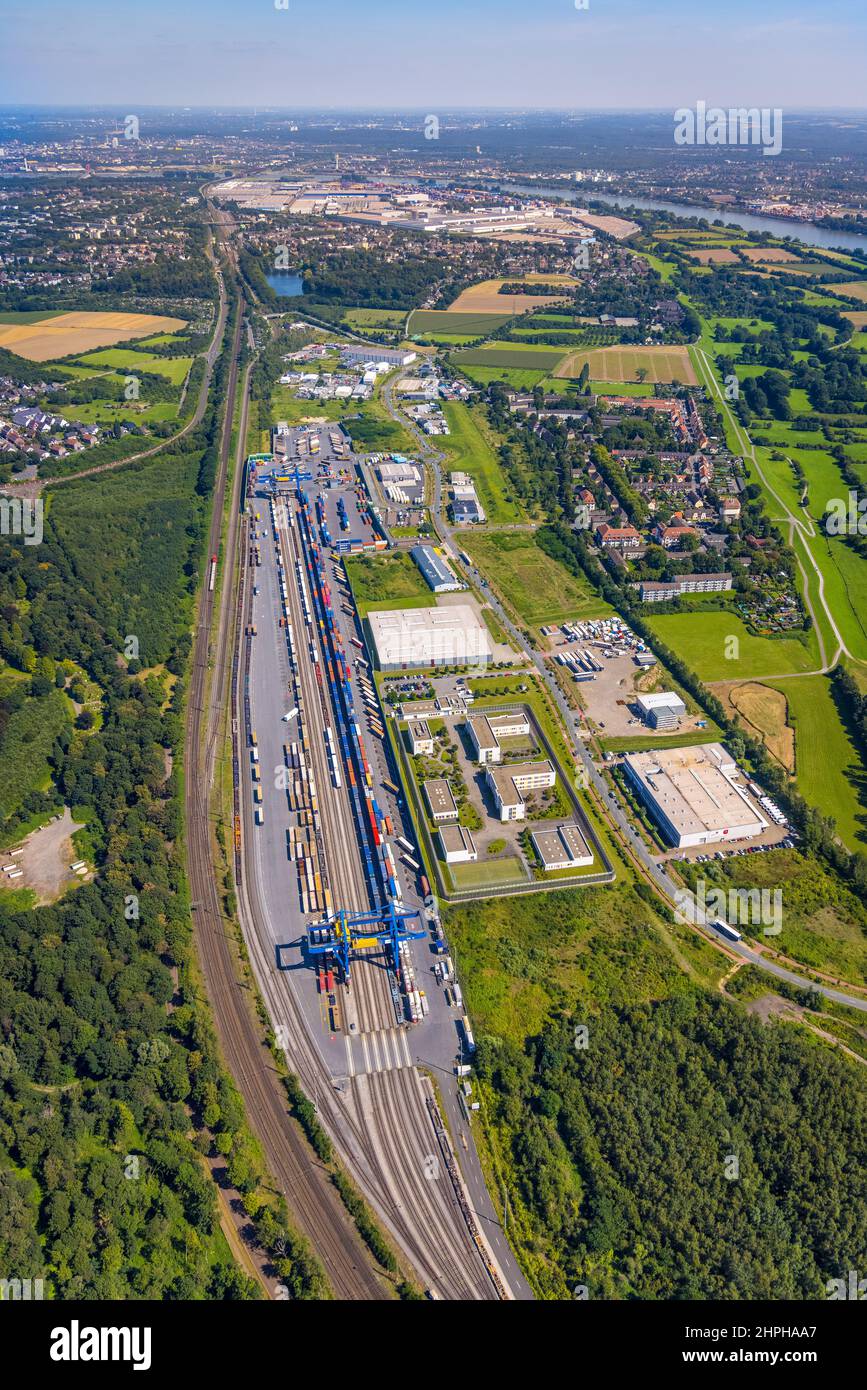 Samskip multimodal rail terminal hi-res stock photography and images ...