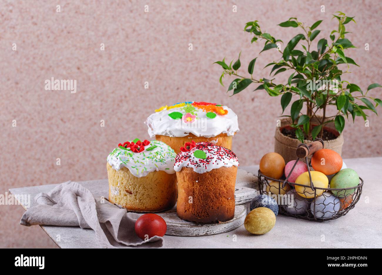 Traditional Ukrainian and Russian Easter cake kulich Stock Photo - Alamy