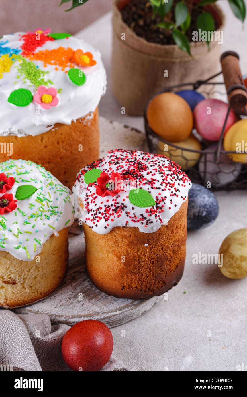 Traditional Ukrainian and Russian Easter cake kulich Stock Photo - Alamy