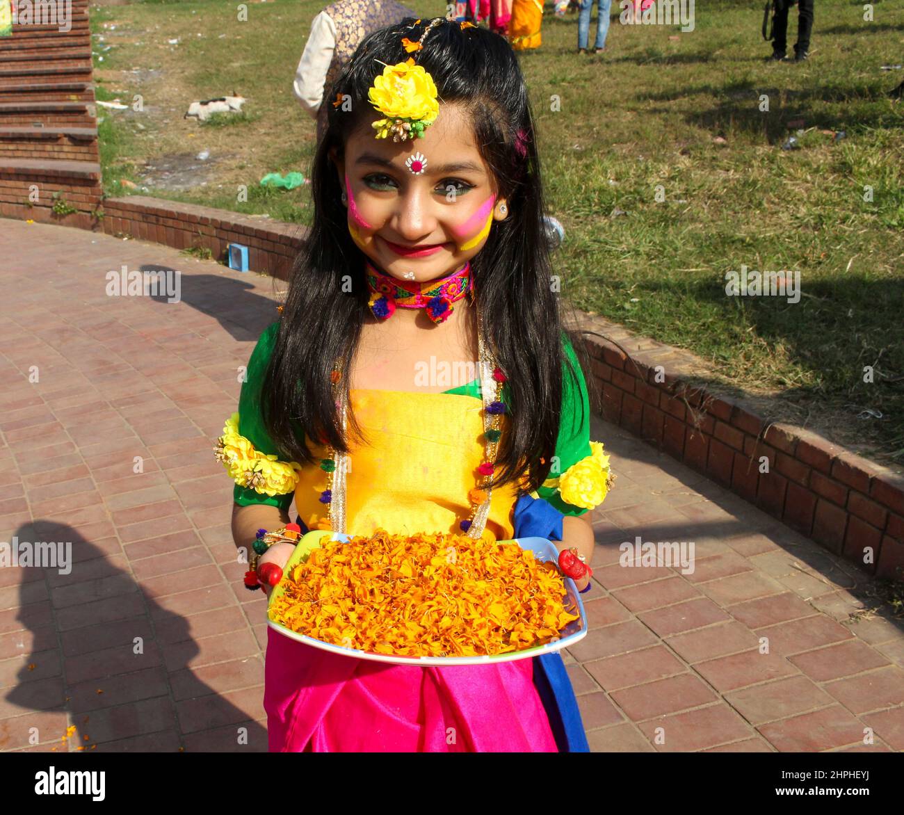 Happy holi spring festival hi-res stock photography and images - Alamy