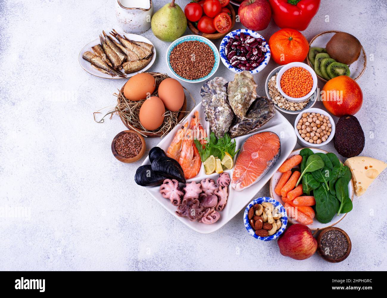 Pescetarian diet with seafood, fruit and vegetables Stock Photo - Alamy
