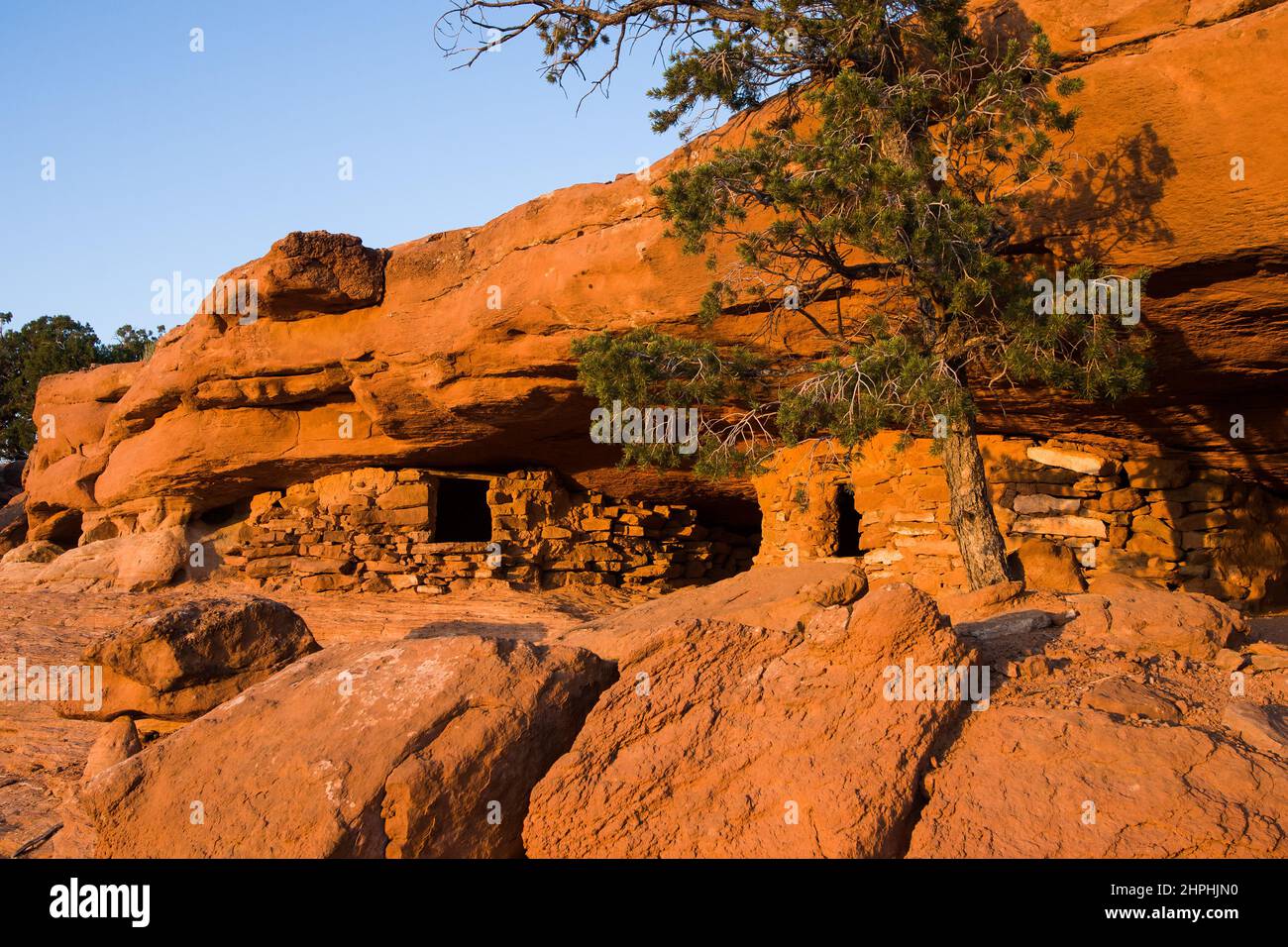 1000-year old Native American Ancestral Pueblan ruins at sunset in ...