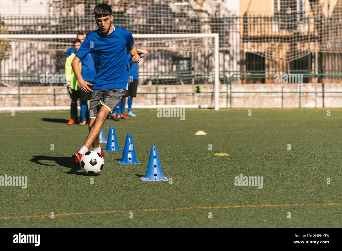 Left footed player hi-res stock photography and images - Alamy