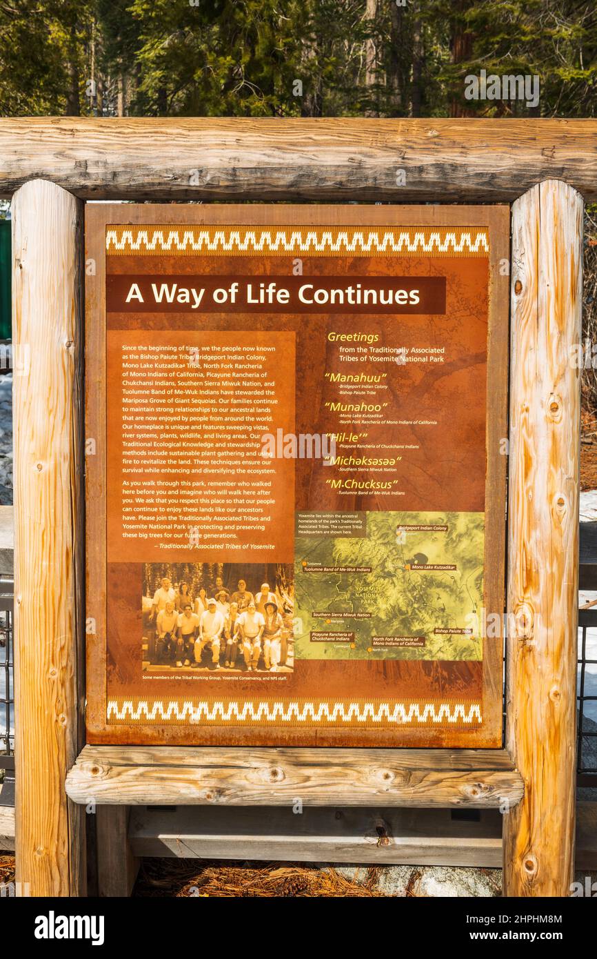 Mariposa grove interpretive sign hi-res stock photography and images ...