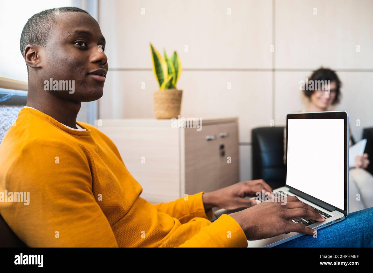 Worker black man job hi-res stock photography and images - Alamy