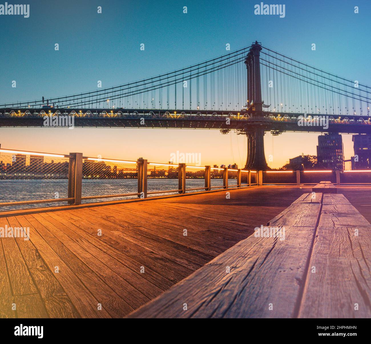 Manhattan bridge sunrise hi-res stock photography and images - Alamy