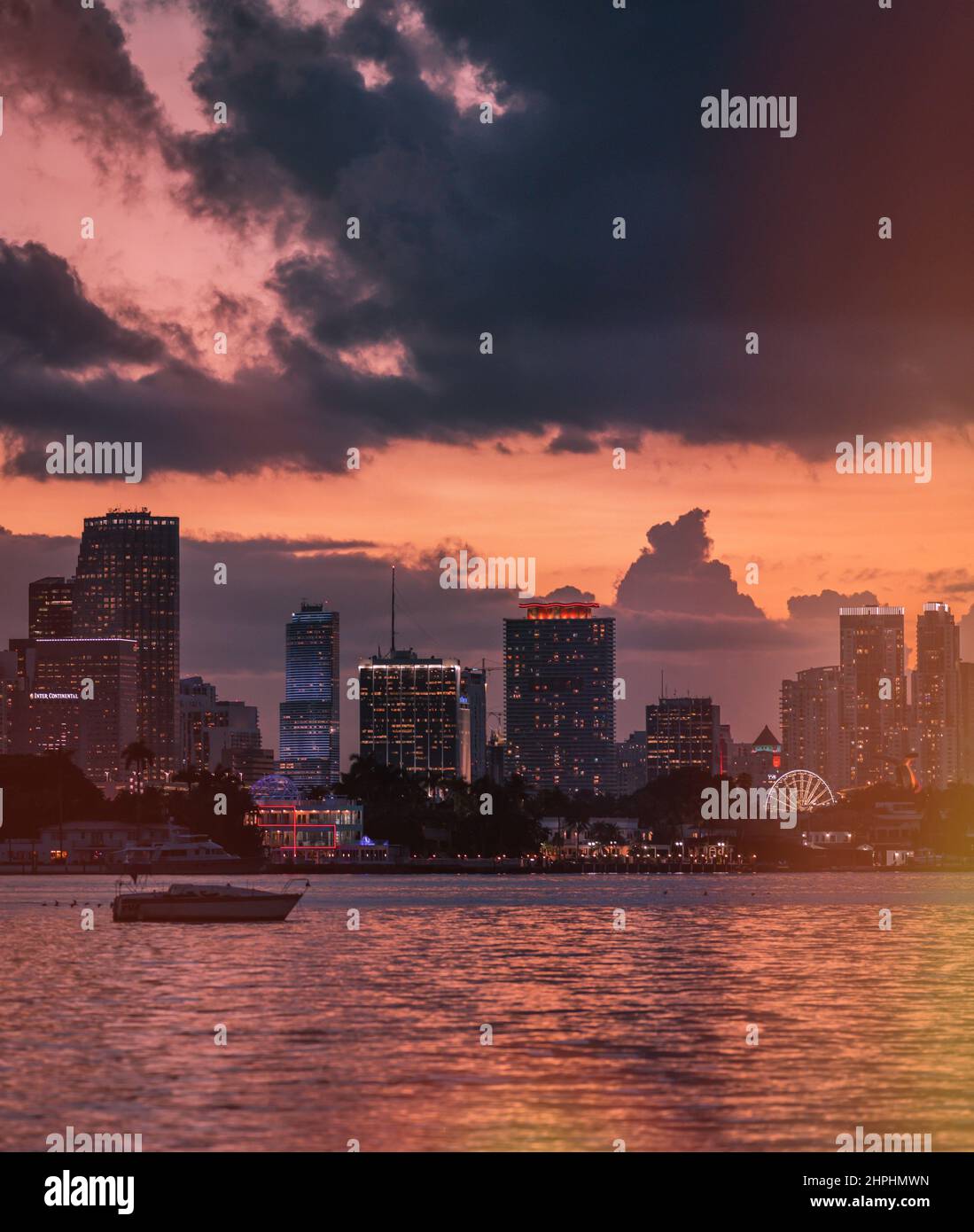 skyline sunset MIAMI FLORIDA usa beautiful Stock Photo - Alamy